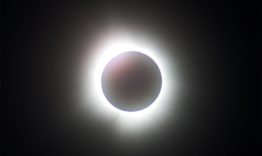 Maroons catch eclipse on campus and in totality - Roanoke College